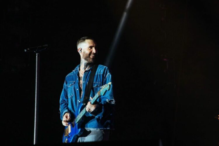 Tale e Quale Show Adam Levine chi è cantante che imita Lorenzo Licitra ...